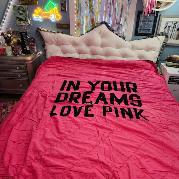 Victoria's Secret | Bedding | Rare Victorias Secret Pink In Your Dreams ...